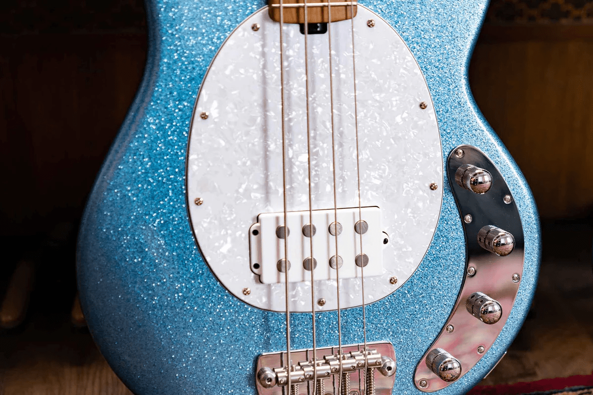 Sterling by Music Man Stingray Ray34 - MN - Blue Sparkle